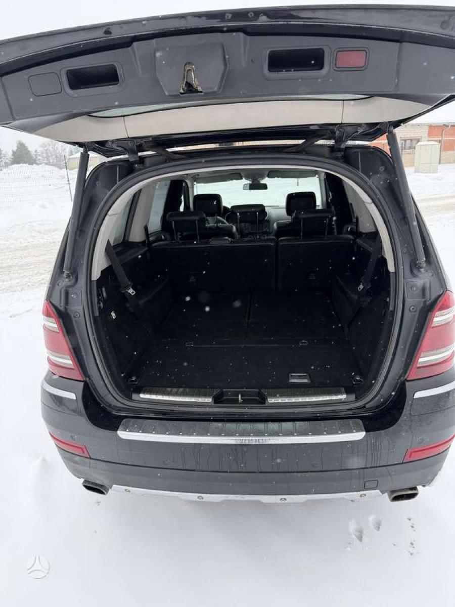 Melns Mercedes-Benz GL 320 2007 Gargždai, ar dzinēja tilpumu 2.99 L un nobraukumu 460 tūkst. km par 5699 €, foto 8 vietnē AUTOMOTO.COM.LV