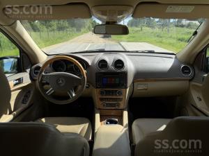 Melns Mercedes-Benz GL 320 2007 Rīga, ar dzinēja tilpumu 3.00 L un nobraukumu 312 tūkst. km par 8600 €, foto 7 vietnē AUTOMOTO.COM.LV
