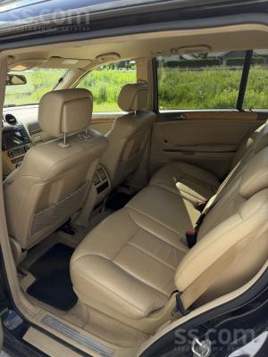 Melns Mercedes-Benz GL 320 2007 Rīga, ar dzinēja tilpumu 3.00 L un nobraukumu 312 tūkst. km par 8600 €, foto 8 vietnē AUTOMOTO.COM.LV