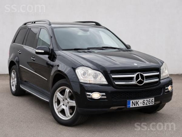 Melns Mercedes-Benz GL 320 2007 Daugavpils, ar dzinēja tilpumu 3.00 L un nobraukumu 473 tūkst. km par 6900 €, foto 1 vietnē AUTOMOTO.COM.LV