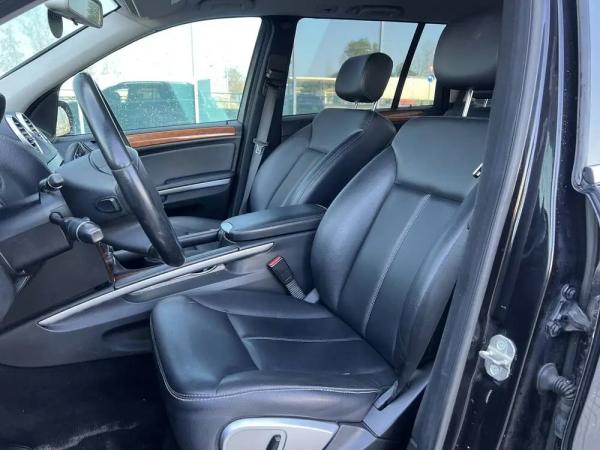 Melns Mercedes-Benz GL 320 2007 Rēzekne, ar dzinēja tilpumu 3.00 L un nobraukumu 409 tūkst. km par 7150 €, foto 7 vietnē AUTOMOTO.COM.LV