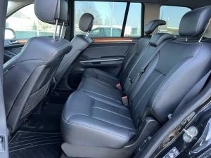 Black Mercedes-Benz GL 320 2007 in Rezekne, with an engine capacity of 3.00 L and mileage of 409 thousand km for 7150 €, photo 11 on AUTOMOTO.COM.LV