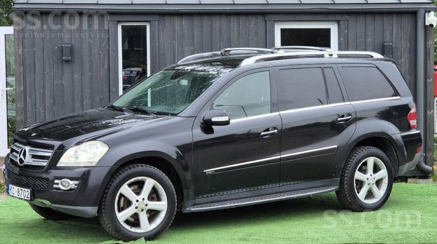 Melns Mercedes-Benz GL 320 2007 Rīga, ar dzinēja tilpumu 3.00 L un nobraukumu 0 tūkst. km par 3990 €, foto 1 vietnē AUTOMOTO.COM.LV