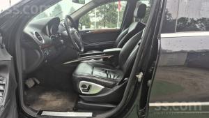 Melns Mercedes-Benz GL 320 2007 Rīga, ar dzinēja tilpumu 3.00 L un nobraukumu 0 tūkst. km par 3990 €, foto 6 vietnē AUTOMOTO.COM.LV