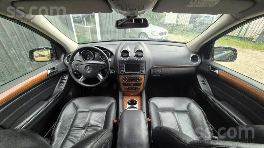 Melns Mercedes-Benz GL 320 2007 Rīga, ar dzinēja tilpumu 3.00 L un nobraukumu 0 tūkst. km par 3990 €, foto 8 vietnē AUTOMOTO.COM.LV