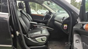 Melns Mercedes-Benz GL 320 2007 Rīga, ar dzinēja tilpumu 3.00 L un nobraukumu 0 tūkst. km par 3990 €, foto 10 vietnē AUTOMOTO.COM.LV