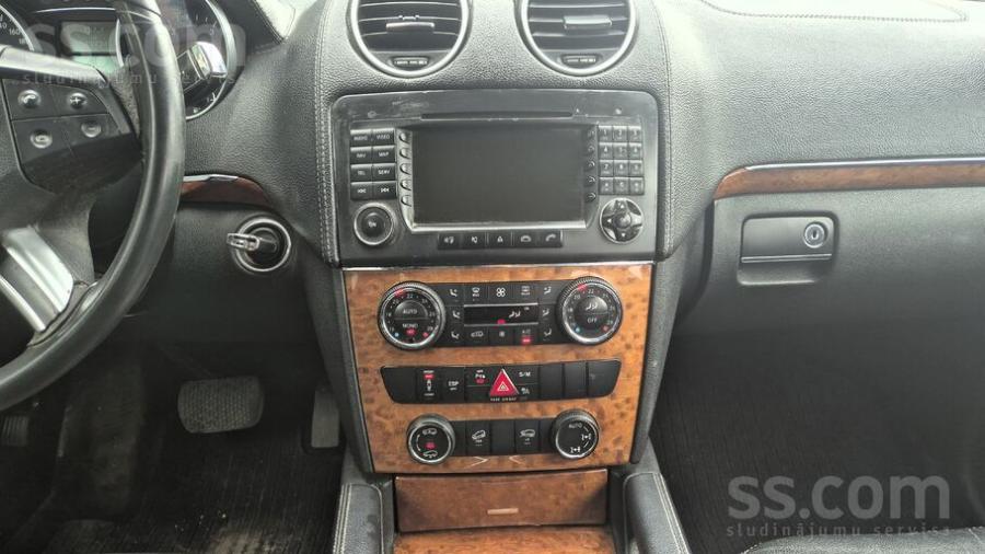 Melns Mercedes-Benz GL 320 2007 Rīga, ar dzinēja tilpumu 3.00 L un nobraukumu 0 tūkst. km par 3990 €, foto 11 vietnē AUTOMOTO.COM.LV