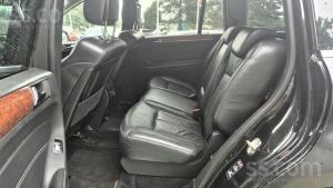 Melns Mercedes-Benz GL 320 2007 Rīga, ar dzinēja tilpumu 3.00 L un nobraukumu 0 tūkst. km par 3990 €, foto 13 vietnē AUTOMOTO.COM.LV