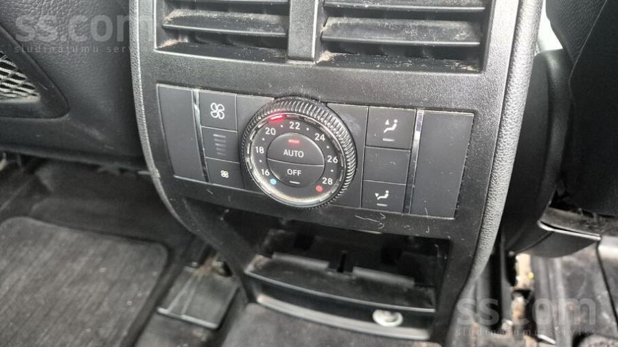 Melns Mercedes-Benz GL 320 2007 Rīga, ar dzinēja tilpumu 3.00 L un nobraukumu 0 tūkst. km par 3990 €, foto 15 vietnē AUTOMOTO.COM.LV