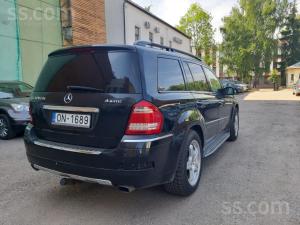 Black Mercedes-Benz GL 320 2007 in Daugavpils, with an engine capacity of 3.00 L and mileage of 0 thousand km for 5900 €, photo 8 on AUTOMOTO.COM.LV