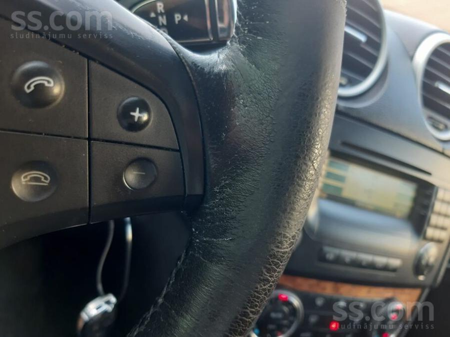 Black Mercedes-Benz GL 320 2007 in Daugavpils, with an engine capacity of 3.00 L and mileage of 0 thousand km for 5900 €, photo 19 on AUTOMOTO.COM.LV