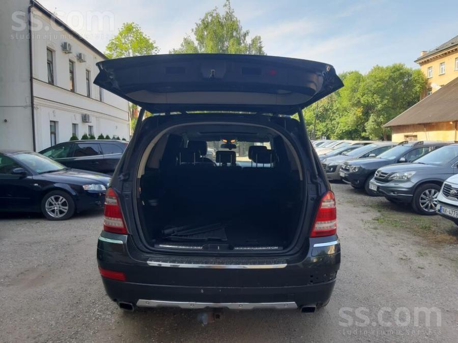 Black Mercedes-Benz GL 320 2007 in Daugavpils, with an engine capacity of 3.00 L and mileage of 0 thousand km for 5900 €, photo 23 on AUTOMOTO.COM.LV