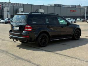 Black Mercedes-Benz GL 320 2007 in Riga, with an engine capacity of 3.00 L and mileage of 345 thousand km for 11980 €, photo 4 on AUTOMOTO.COM.LV