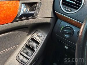 Black Mercedes-Benz GL 320 2007 in Riga, with an engine capacity of 3.00 L and mileage of 345 thousand km for 11980 €, photo 16 on AUTOMOTO.COM.LV