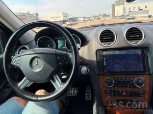 Black Mercedes-Benz GL 320 2007 in Riga, with an engine capacity of 3.00 L and mileage of 345 thousand km for 11980 €, photo 12 on AUTOMOTO.COM.LV