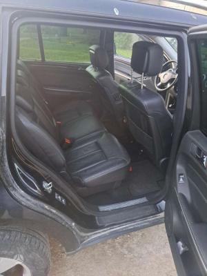 Melns Mercedes-Benz GL 320 2007 Pasvalys, ar dzinēja tilpumu 2.99 L un nobraukumu 304 tūkst. km par 5600 €, foto 13 vietnē AUTOMOTO.COM.LV