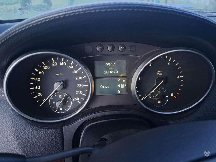 Melns Mercedes-Benz GL 320 2007 Pasvalys, ar dzinēja tilpumu 2.99 L un nobraukumu 304 tūkst. km par 5600 €, foto 15 vietnē AUTOMOTO.COM.LV