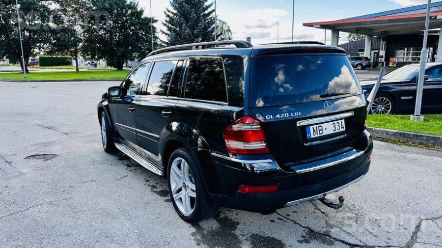 Melns Mercedes-Benz GL 320 2007 Ogre, ar dzinēja tilpumu 3.00 L un nobraukumu 307 tūkst. km par 7700 €, foto 3 vietnē AUTOMOTO.COM.LV