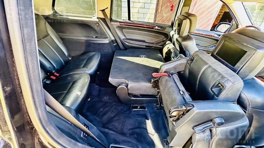 Melns Mercedes-Benz GL 320 2007 Ogre, ar dzinēja tilpumu 3.00 L un nobraukumu 307 tūkst. km par 7700 €, foto 7 vietnē AUTOMOTO.COM.LV