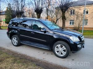 Melns Mercedes-Benz GL 320 2008 Rīga, ar dzinēja tilpumu 3.00 L un nobraukumu 280 tūkst. km par 27500 €, foto 2 vietnē AUTOMOTO.COM.LV