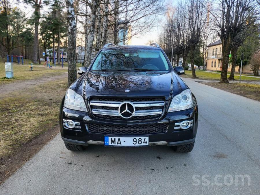 Melns Mercedes-Benz GL 320 2008 Rīga, ar dzinēja tilpumu 3.00 L un nobraukumu 280 tūkst. km par 27500 €, foto 5 vietnē AUTOMOTO.COM.LV