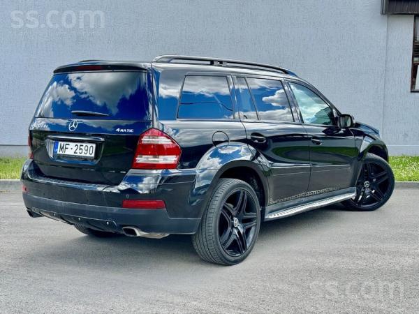 Melns Mercedes-Benz GL 320 2008 Jelgava, ar dzinēja tilpumu 3.00 L un nobraukumu 0 tūkst. km par 7950 €, foto 4 vietnē AUTOMOTO.COM.LV
