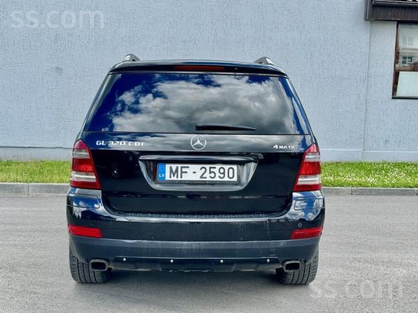 Melns Mercedes-Benz GL 320 2008 Jelgava, ar dzinēja tilpumu 3.00 L un nobraukumu 0 tūkst. km par 7950 €, foto 6 vietnē AUTOMOTO.COM.LV
