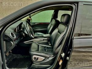 Melns Mercedes-Benz GL 320 2008 Jelgava, ar dzinēja tilpumu 3.00 L un nobraukumu 0 tūkst. km par 7950 €, foto 8 vietnē AUTOMOTO.COM.LV