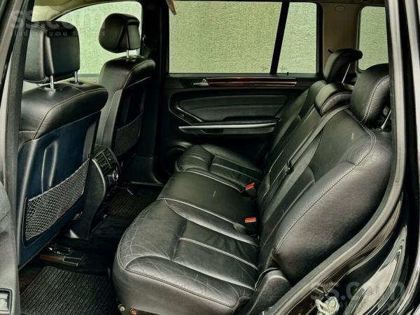 Melns Mercedes-Benz GL 320 2008 Jelgava, ar dzinēja tilpumu 3.00 L un nobraukumu 0 tūkst. km par 7950 €, foto 9 vietnē AUTOMOTO.COM.LV