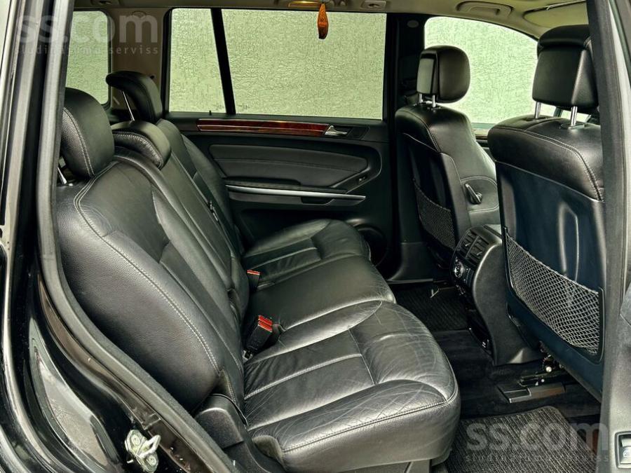 Melns Mercedes-Benz GL 320 2008 Jelgava, ar dzinēja tilpumu 3.00 L un nobraukumu 0 tūkst. km par 7950 €, foto 19 vietnē AUTOMOTO.COM.LV