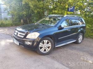 Black Mercedes-Benz GL 320 2009 in Riga, with an engine capacity of 3.00 L and mileage of 41 thousand km for 9300 €, photo 6 on AUTOMOTO.COM.LV