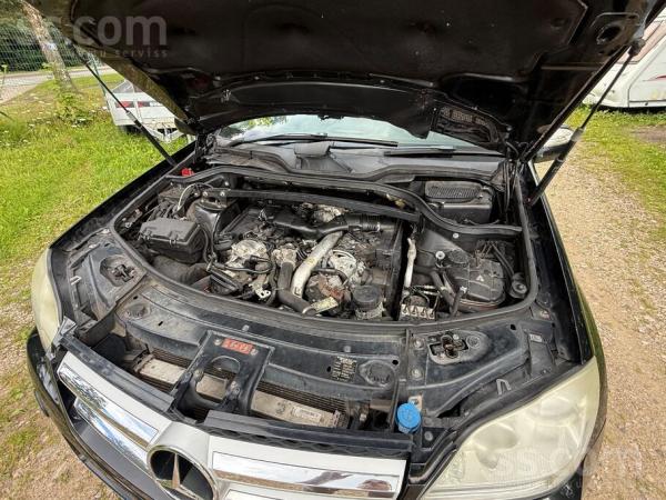 Black Mercedes-Benz GL 320 2009 in Ogre, with an engine capacity of 3.00 L and mileage of 188 thousand km for 4000 €, photo 9 on AUTOMOTO.COM.LV
