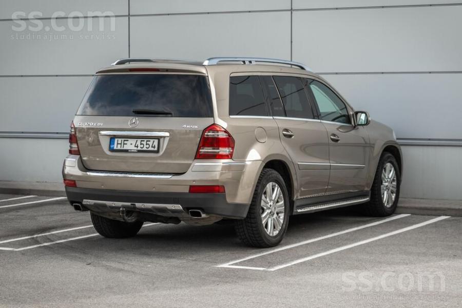 Brown Mercedes-Benz GL 320 2008 in Riga, with an engine capacity of 3.00 L and mileage of 327 thousand km for 5990 €, photo 5 on AUTOMOTO.COM.LV