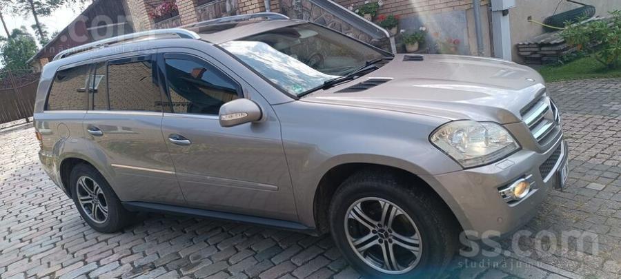 Brūns Mercedes-Benz GL 320 2008 Daugavpils, ar dzinēja tilpumu 3.00 L un nobraukumu 310 tūkst. km par 8200 €, foto 3 vietnē AUTOMOTO.COM.LV