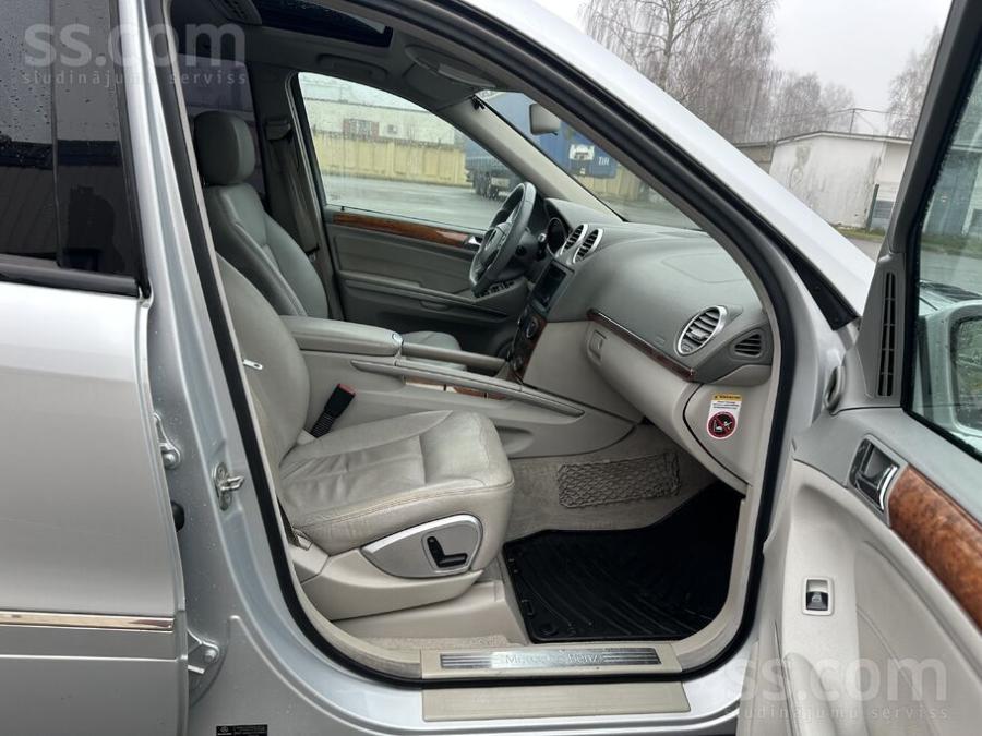 Mercedes-Benz GL 320 2006 Rīga, ar dzinēja tilpumu 3.00 L un nobraukumu 386 tūkst. km par 8500 €, foto 14 vietnē AUTOMOTO.COM.LV