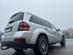 Mercedes-Benz GL 320 2006 Rīga, ar dzinēja tilpumu 3.00 L un nobraukumu 386 tūkst. km par 8500 €, foto 19 vietnē AUTOMOTO.COM.LV