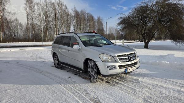 Mercedes-Benz GL 320 2006 Rīga, ar dzinēja tilpumu 3.00 L un nobraukumu 298 tūkst. km par 7800 €, foto 3 vietnē AUTOMOTO.COM.LV