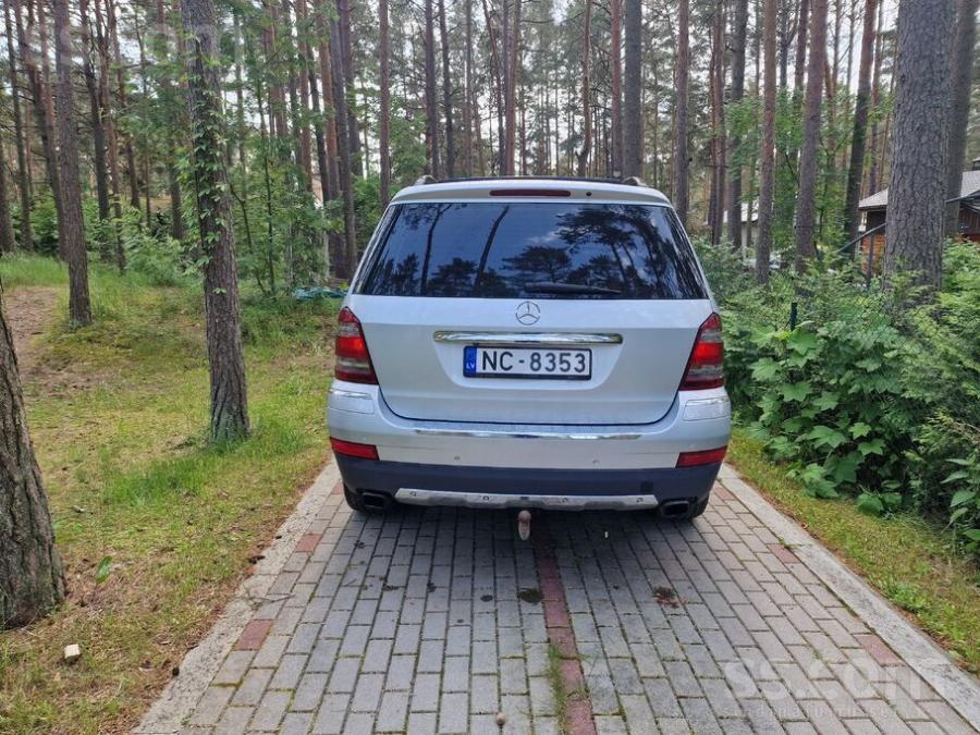 Mercedes-Benz GL 320 2007 Rīga, ar dzinēja tilpumu 3.00 L un nobraukumu 235 tūkst. km par 10600 €, foto 4 vietnē AUTOMOTO.COM.LV