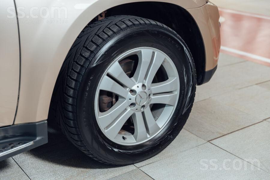 Mercedes-Benz GL 320 2007 Rīga, ar dzinēja tilpumu 3.00 L un nobraukumu 250 tūkst. km par 10600 €, foto 5 vietnē AUTOMOTO.COM.LV