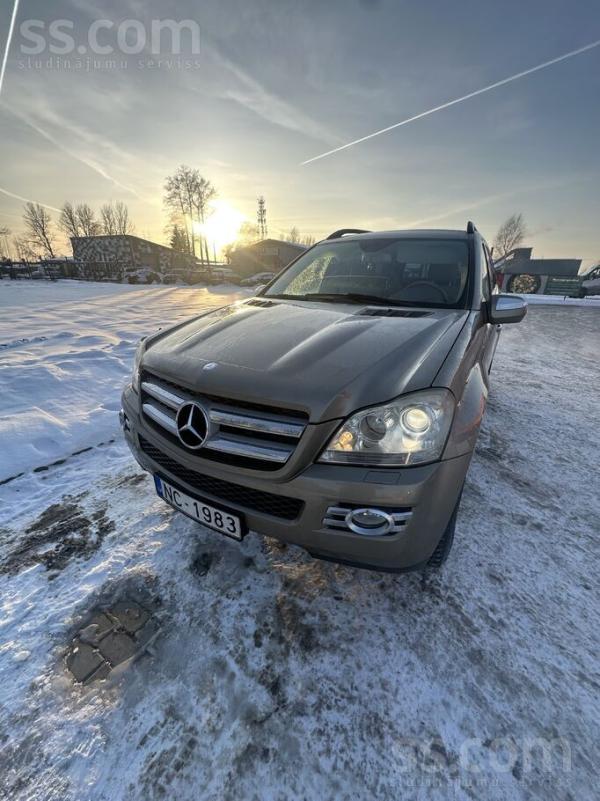 Mercedes-Benz GL 320 2008 Rīga, ar dzinēja tilpumu 3.00 L un nobraukumu 292 tūkst. km par 8500 €, foto 2 vietnē AUTOMOTO.COM.LV