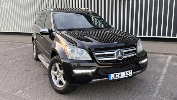 Mercedes-Benz GL 320 2010 in Vilnius, with an engine capacity of 3.00 L and mileage of 360 thousand km for 6900 €, photo 1 on AUTOMOTO.COM.LV