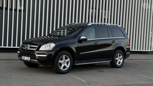 Mercedes-Benz GL 320 2010 in Vilnius, with an engine capacity of 3.00 L and mileage of 360 thousand km for 6900 €, photo 4 on AUTOMOTO.COM.LV