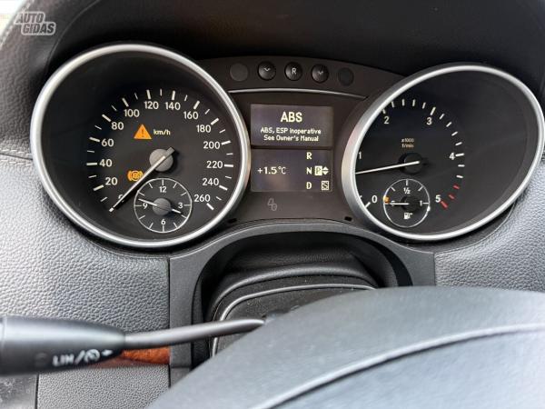 Pelēks Mercedes-Benz GL 320 2006 Viļņa, ar dzinēja tilpumu 3.00 L un nobraukumu 380 tūkst. km par 3700 €, foto 9 vietnē AUTOMOTO.COM.LV