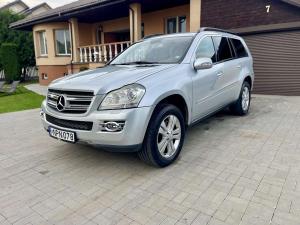 Pelēks Mercedes-Benz GL 320 2006 Viļņa, ar dzinēja tilpumu 3.00 L un nobraukumu 291 tūkst. km par 4700 €, foto  vietnē AUTOMOTO.COM.LV