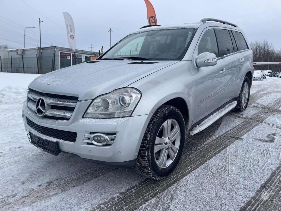 Pelēks Mercedes-Benz GL 320 2007 Kauņa, ar dzinēja tilpumu 2.99 L un nobraukumu 255 tūkst. km par 6750 €, foto 1 vietnē AUTOMOTO.COM.LV