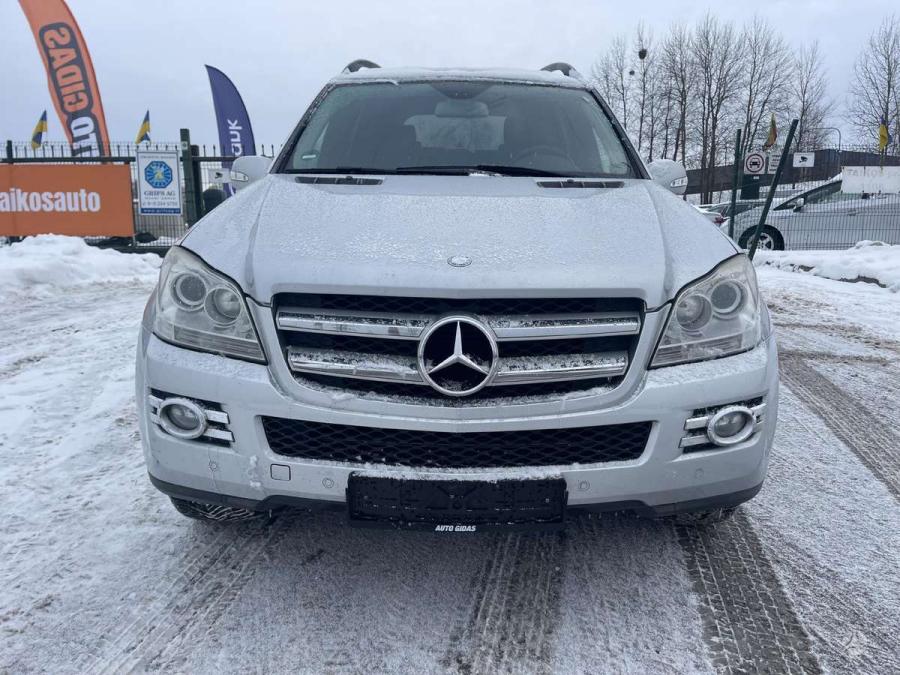 Pelēks Mercedes-Benz GL 320 2007 Kauņa, ar dzinēja tilpumu 2.99 L un nobraukumu 255 tūkst. km par 6750 €, foto 2 vietnē AUTOMOTO.COM.LV