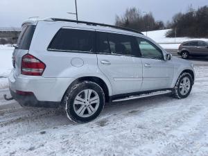 Pelēks Mercedes-Benz GL 320 2007 Kauņa, ar dzinēja tilpumu 2.99 L un nobraukumu 255 tūkst. km par 6750 €, foto 5 vietnē AUTOMOTO.COM.LV