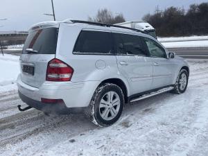 Pelēks Mercedes-Benz GL 320 2007 Kauņa, ar dzinēja tilpumu 2.99 L un nobraukumu 255 tūkst. km par 6750 €, foto 6 vietnē AUTOMOTO.COM.LV