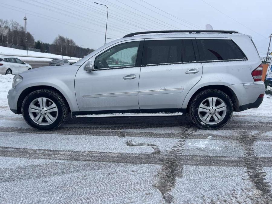 Pelēks Mercedes-Benz GL 320 2007 Kauņa, ar dzinēja tilpumu 2.99 L un nobraukumu 255 tūkst. km par 6750 €, foto 12 vietnē AUTOMOTO.COM.LV