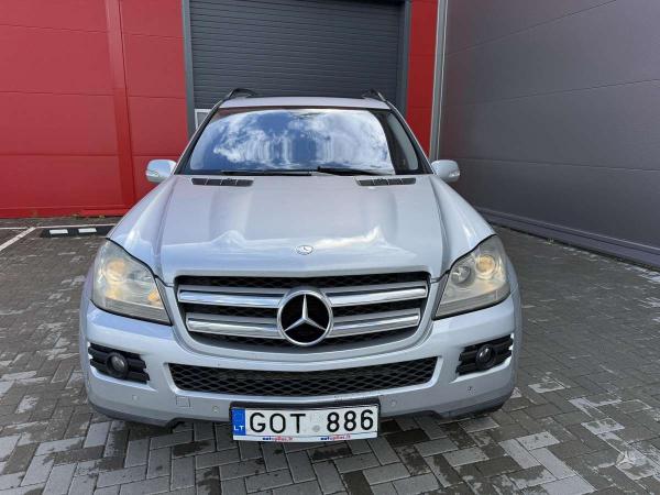 Grey Mercedes-Benz GL 320 2007 in Vilnius, with an engine capacity of 2.99 L and mileage of 420 thousand km for 3500 €, photo 2 on AUTOMOTO.COM.LV